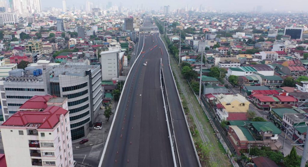 SMC ramps up Skyway Extension construction, Alabang SB toll plaza ...